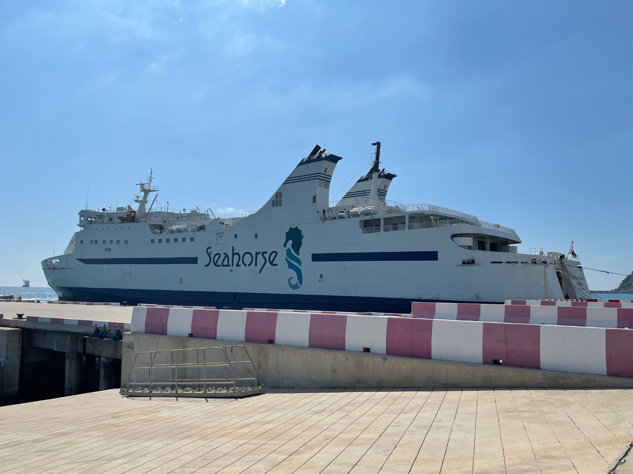 ให้บริการแล้ว! เรือเฟอรี่ “The Blue Dolphin” ประเดิม “ชลบุรี-สงขลา ...