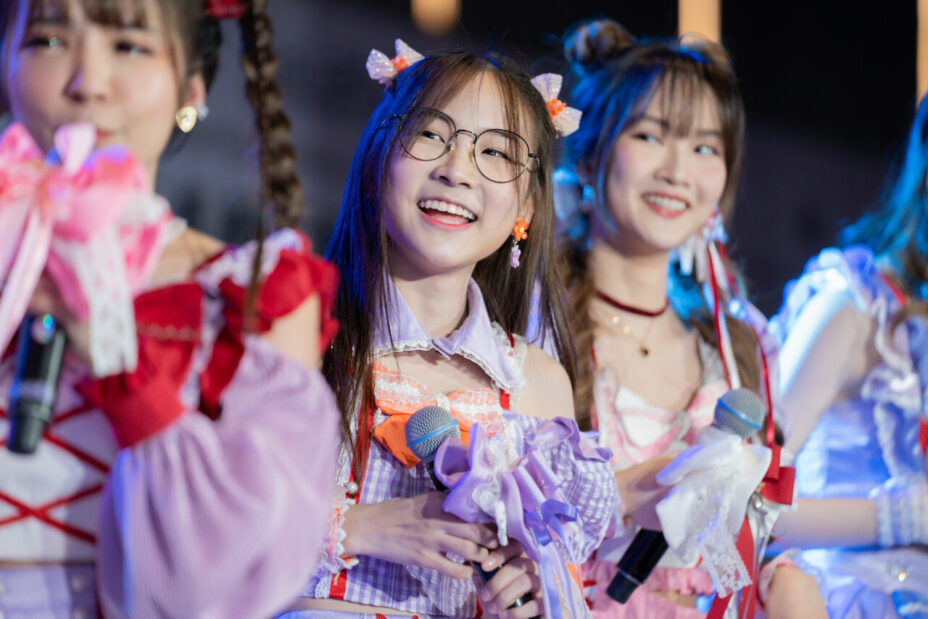 7 วงไอดอลร่วมโชว์งาน AKI FEST 2022 NEW YEAR | เดลินิวส์