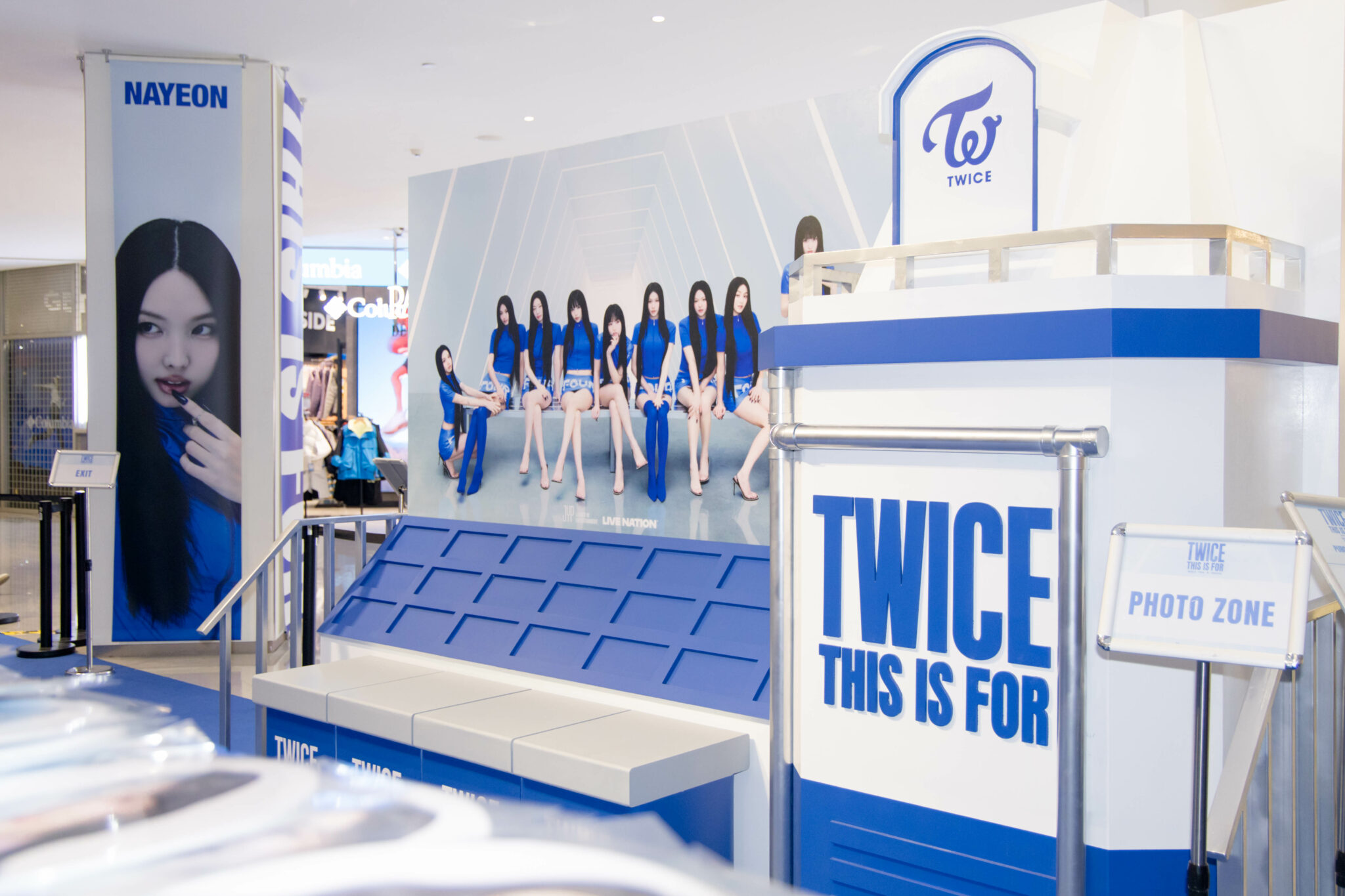 TWICE Pop-Up ครั้งแรกในไทย! ไอเท็มสุดเอ็กซ์คลูซีฟ | เดลินิวส์