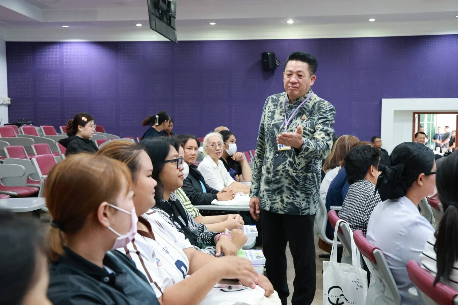 อบจ.พิษณุโลก จัดฝึกอบรม "Care Giver" รุ่นที่ 2 ยกระดับทักษะผู้ดูแล ...